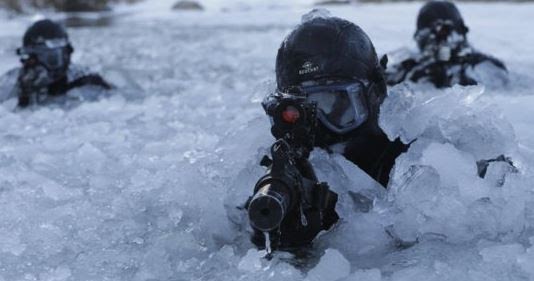 Sinopsis Lengkap Film Ice Soldiers (2013) - Layar Kaca Indonesia