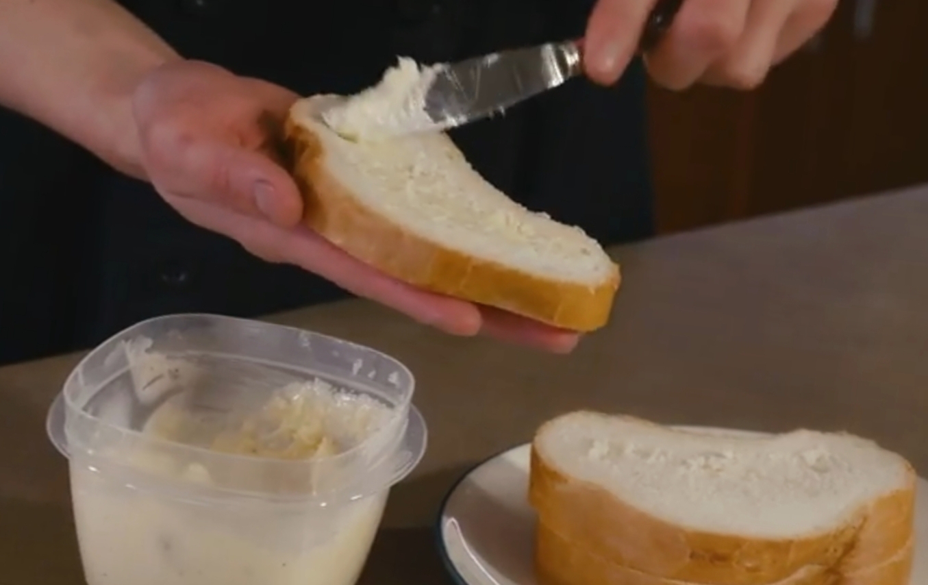 Frozen Texas Toast (10 mins)