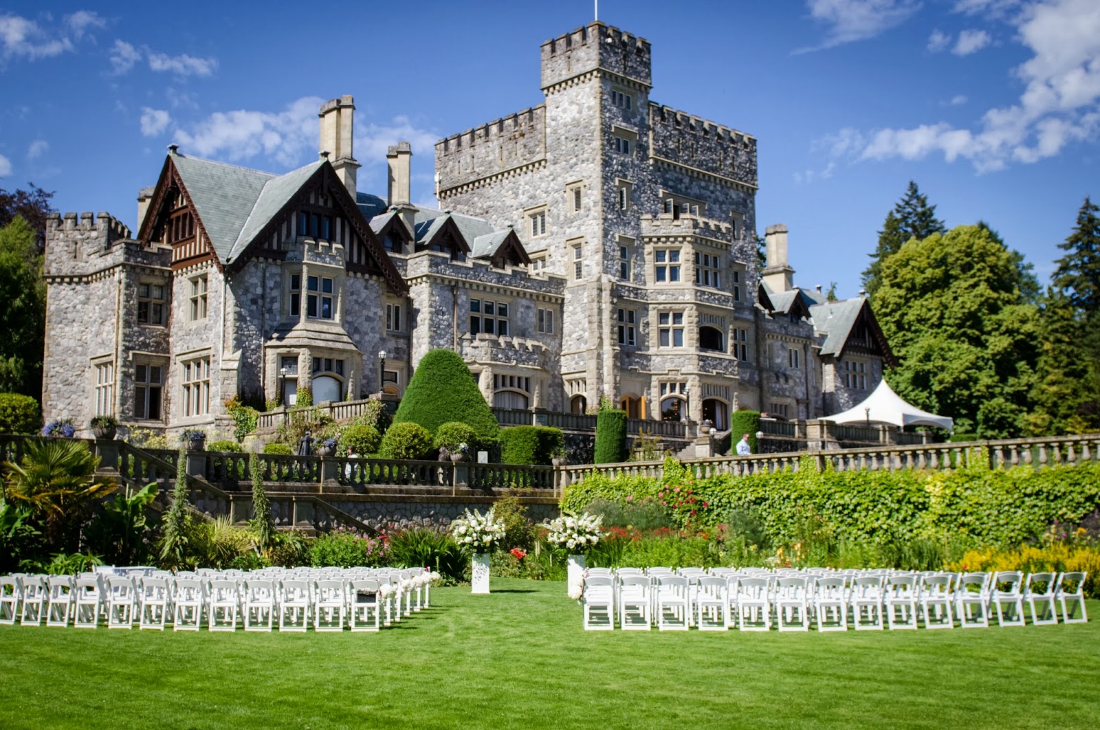 Tie the Knot Weddings & Events: Katherine & Colin Hatley Castle