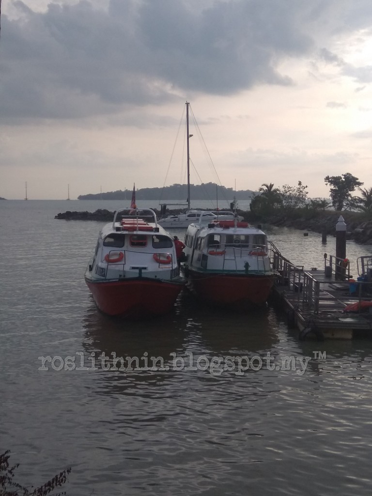 RosliThnin: Pulau Besar : Tunggu Aku Datang @Jeti Anjung Batu