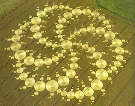 ESOTERICA: EL MISTERIO DE LOS AGROGLIFOS (Crop Circles)