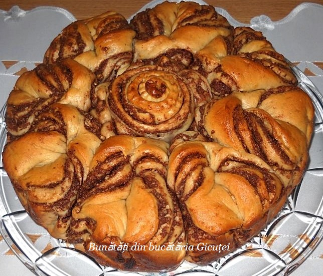 Retete de cozonaci pufosi si gustosi - Bunătăți din bucătăria Gicuței