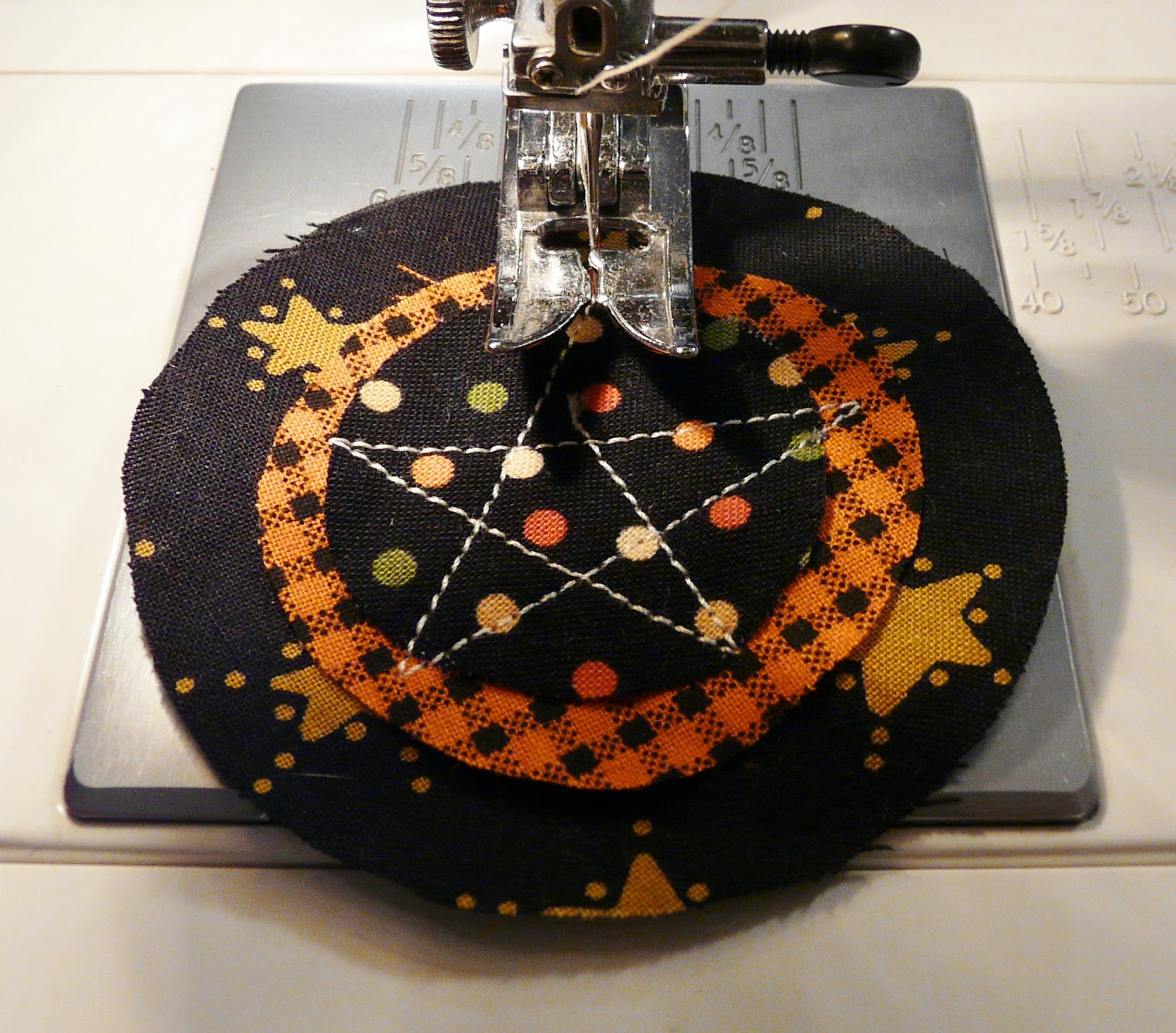 Hudson's Holidays - Designer Shirley Hudson: Scrappy Fabric Circle Pins ...