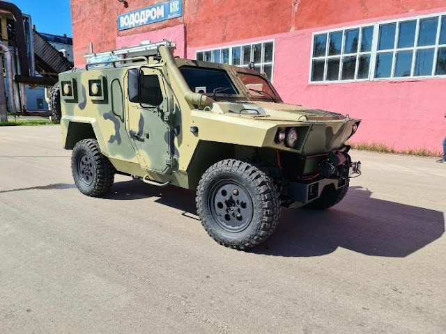SNAFU!: Russia's VPK rolls out Strela 4×4 light armored amphibious vehicle