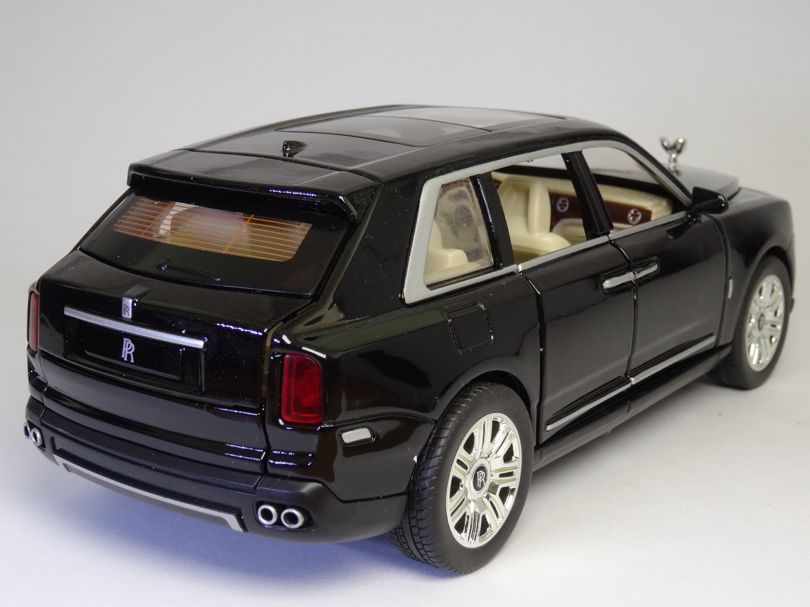 Modelli diecast 1:24 e dintorni: 1:24 Che Zhi