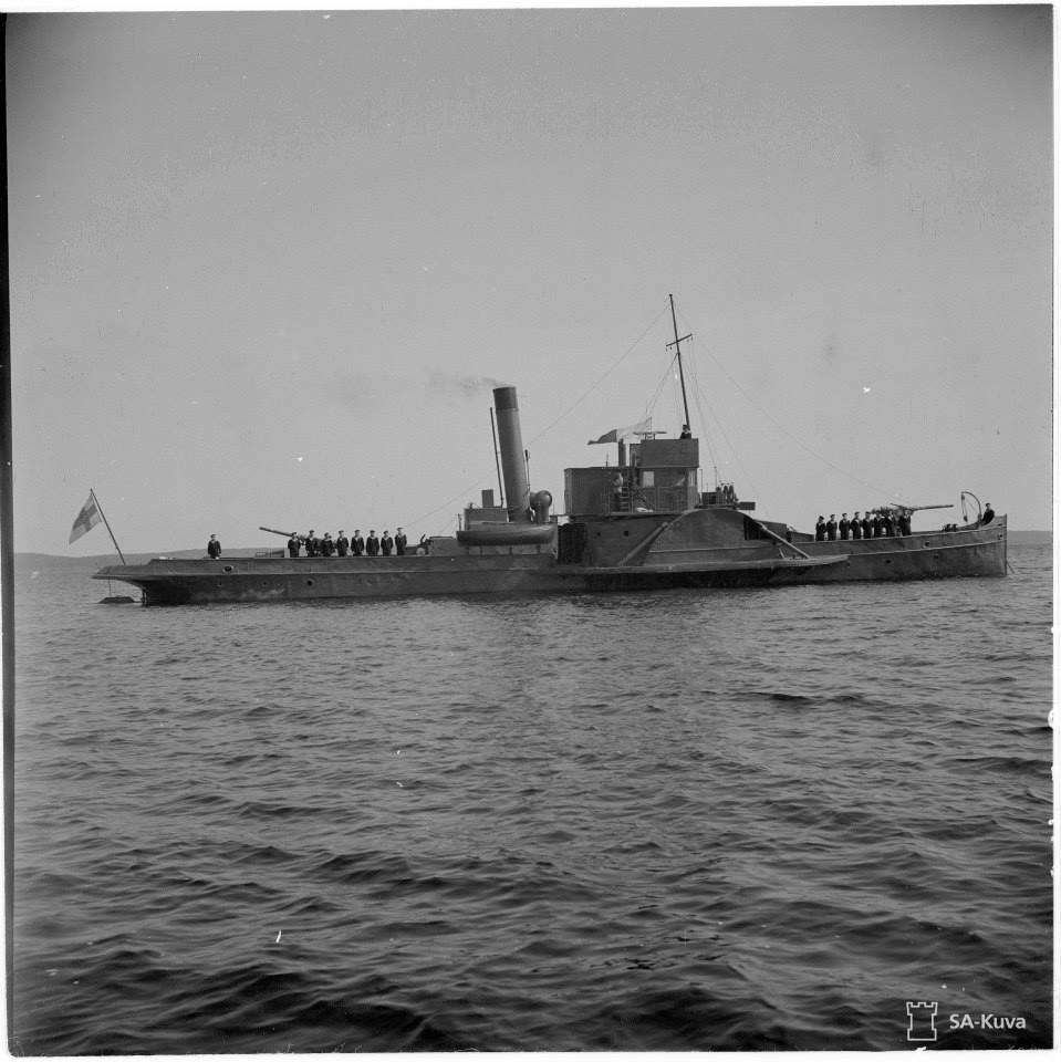 Armour force / Panssaroitu voima : Boats and ships