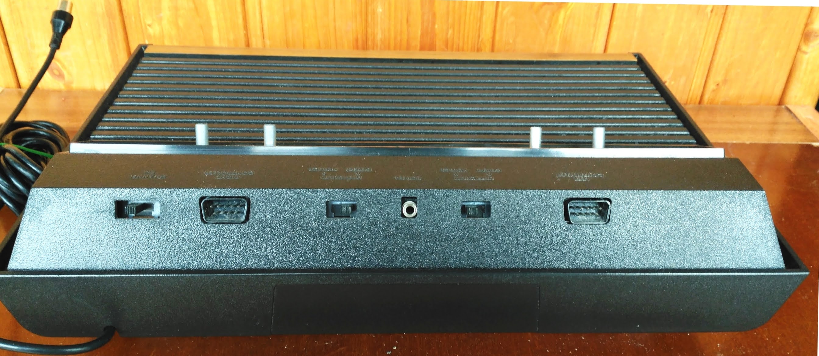 Retro Ordenadores Orty: Consola Atari VCS "4 Switch Woodies" (modelo CX ...