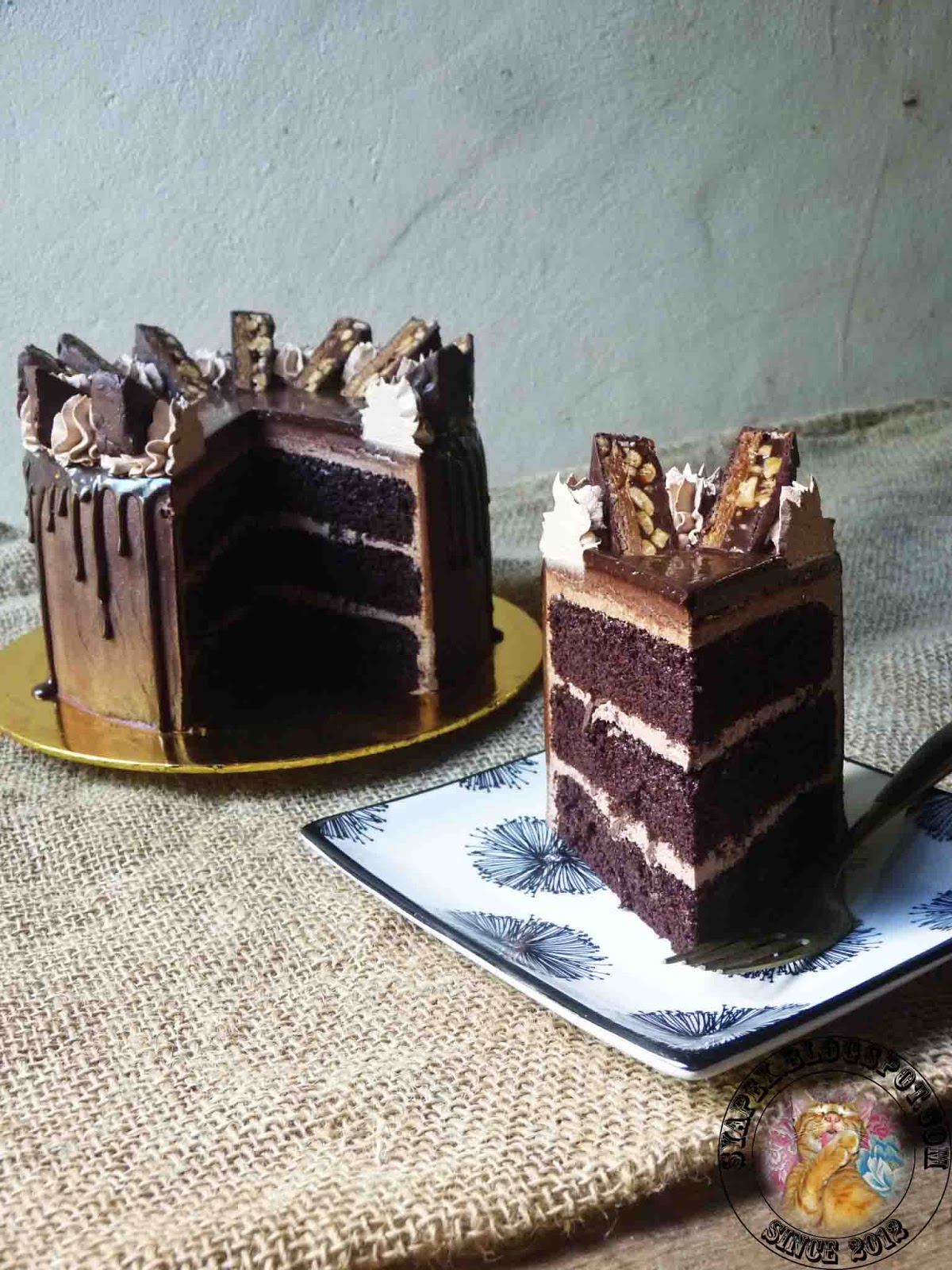 syapex kitchen: Absolute Chocolate Cake