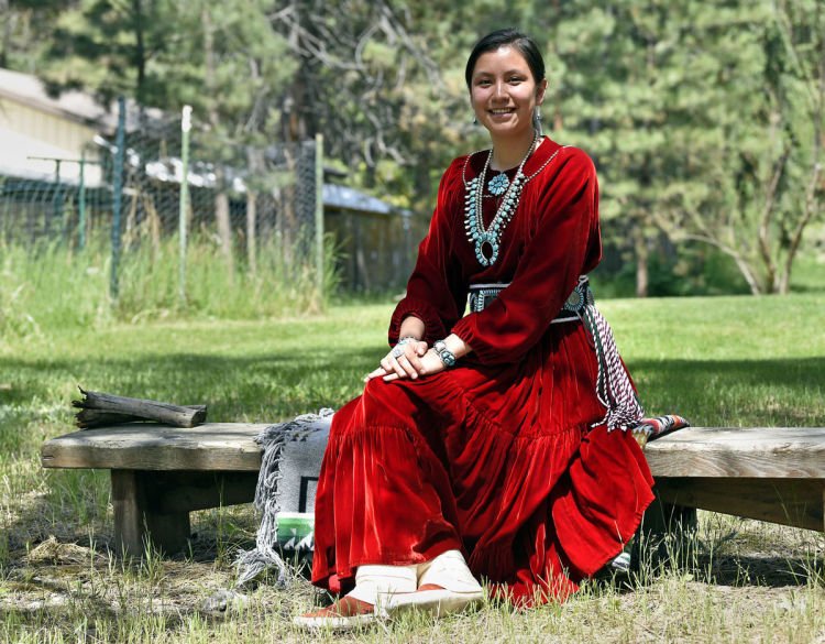 White Wolf : Navajo student proudly wears her grandma's regalia at ...
