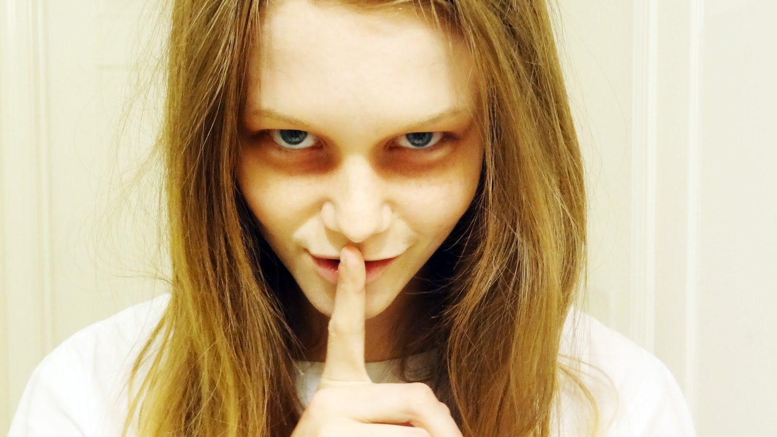 SARAH HAWKINSON: insane asylum escapee