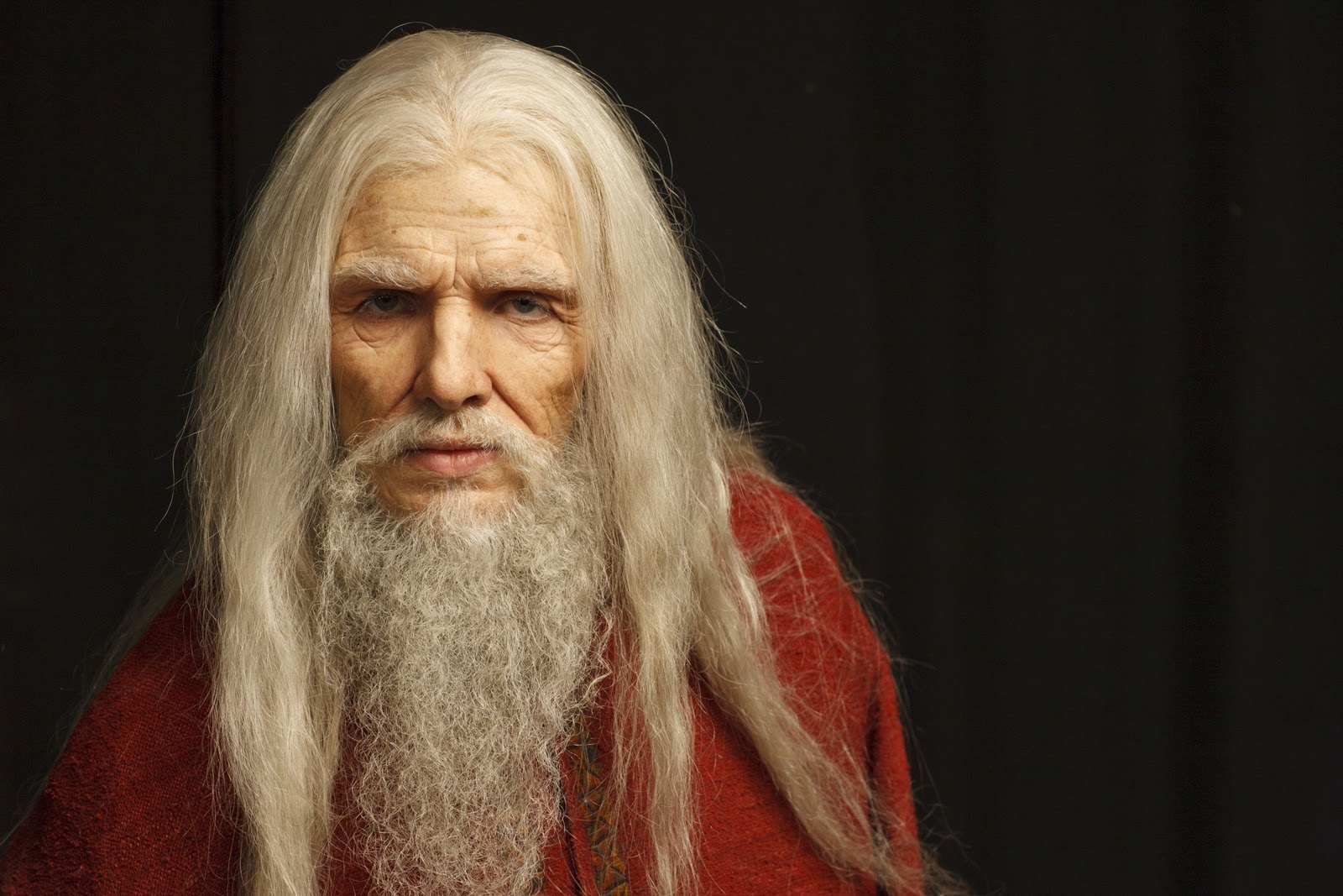 P!NK YOUR HEART SINCE 2009: Merlin Season 4 is coming to town...