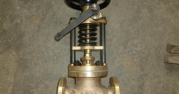 Why are quick closing valve fitted in a fuel system?