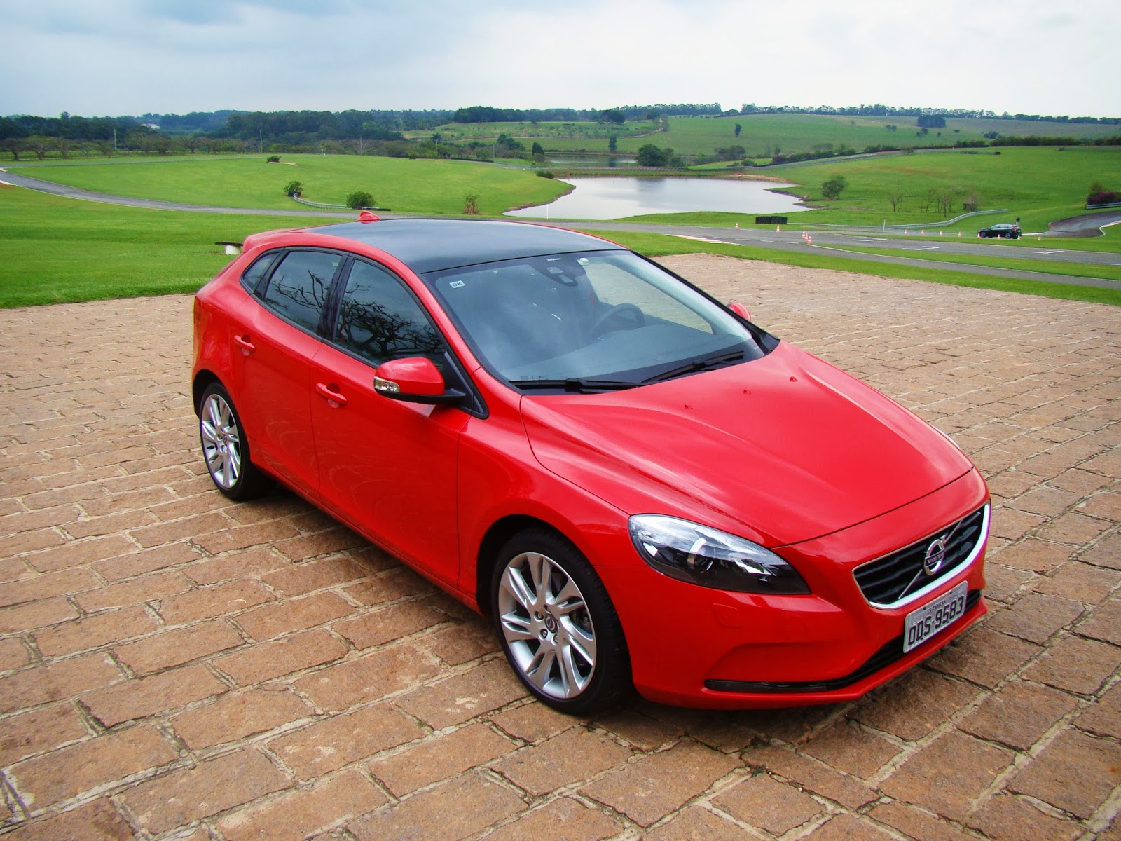 Avaliação especial - Linha Volvo R-Design