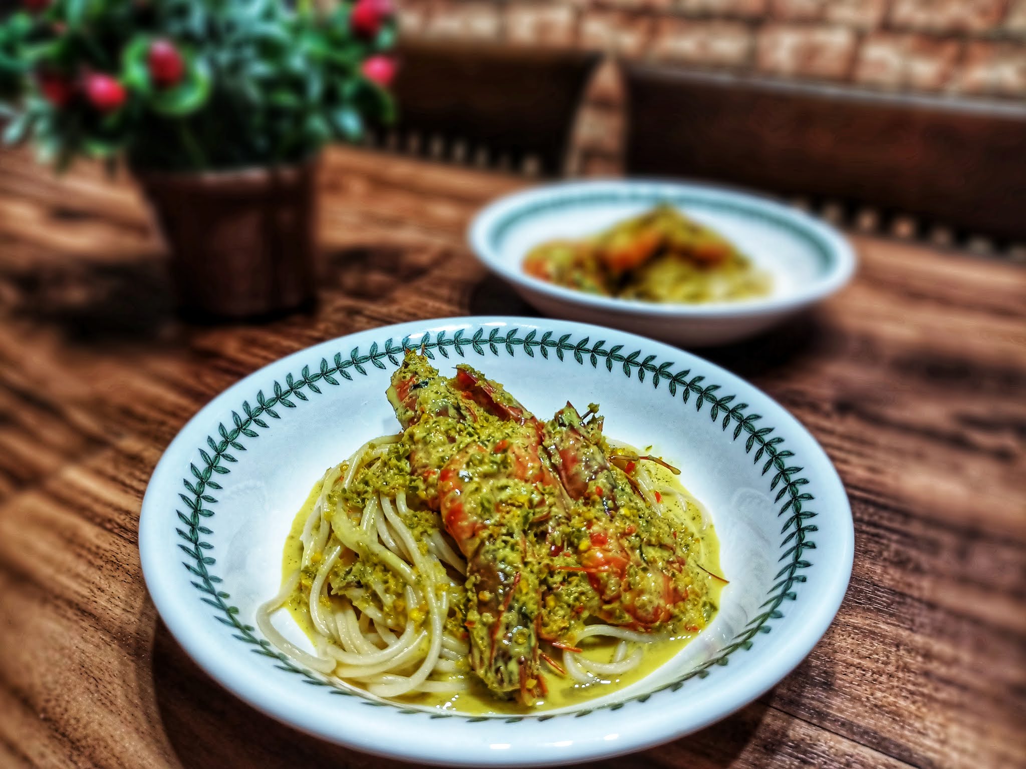 SPAGHETTI DENGAN UDANG MASAK LEMAK CILI API
