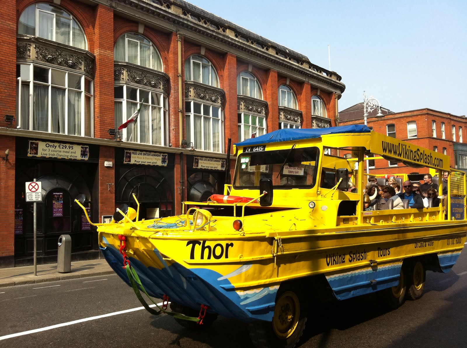 REILLY’S STREET: Viking Splash Tour!