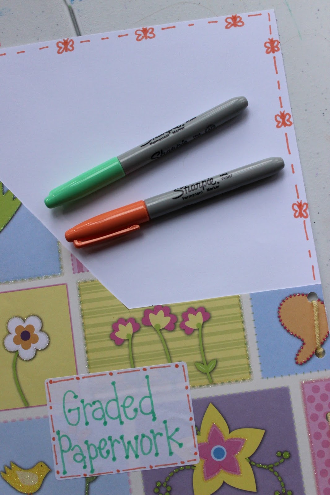 DIY Pocket Folder Paper Organizers - I Dig Pinterest