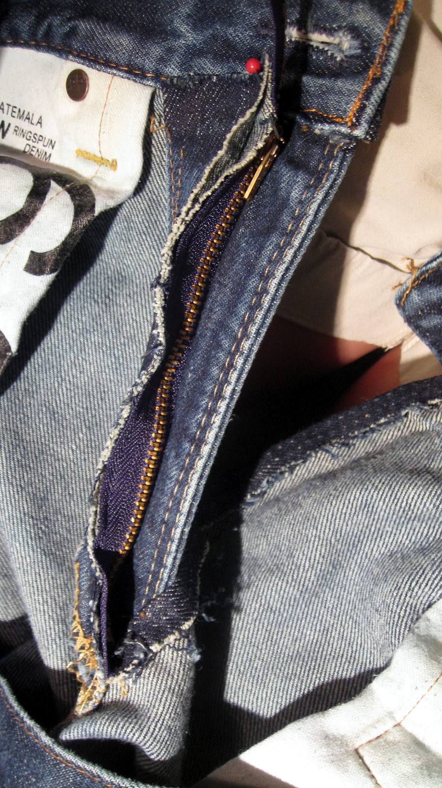 Beth Stone Studio: {Home} DIY: How to Fix a Broken Zipper