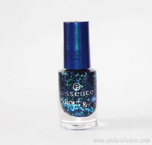 NOTD: Blue Addicted | Anda Zelenca | Blog