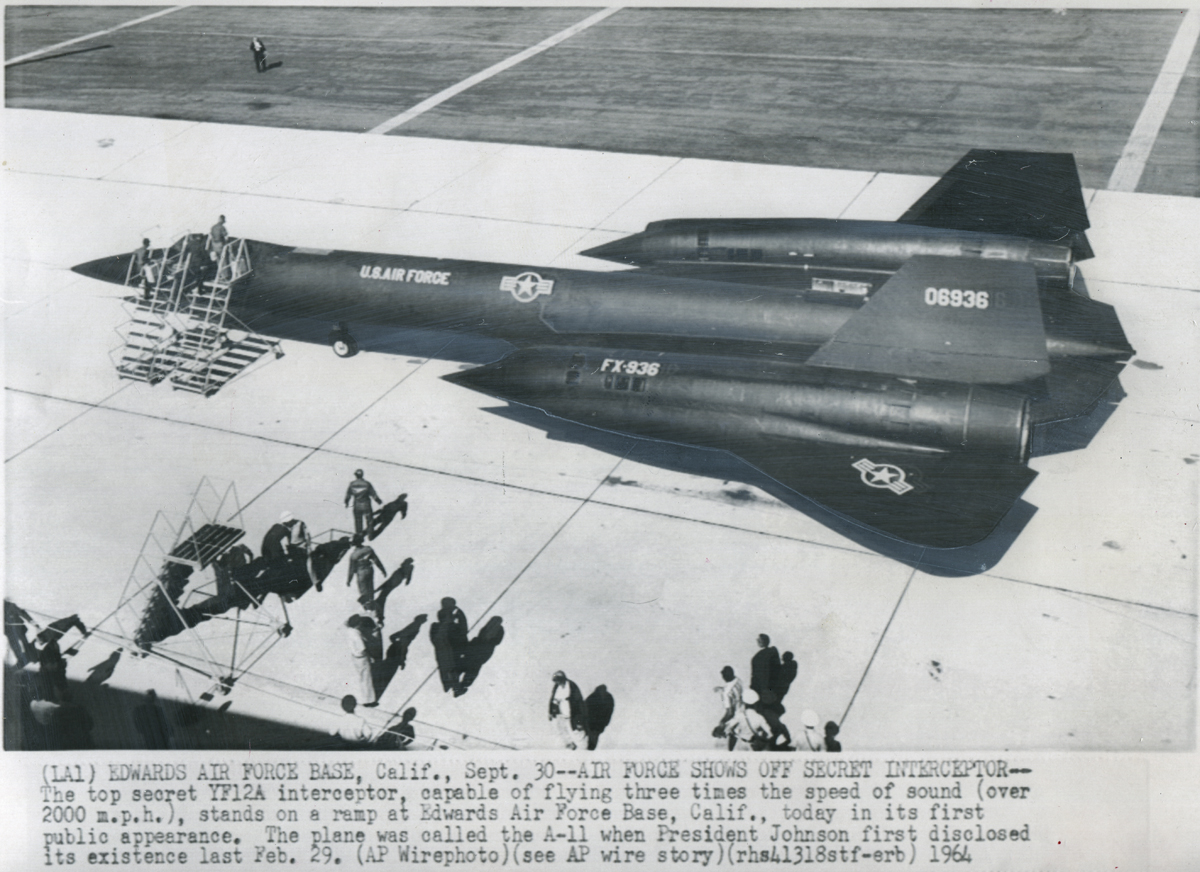 Abductions, UFOs and Nuclear Weapons : Lockheed YF-12