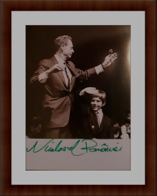 Autograph VIP: Nicholas Medforth-Mills, formerly Prince Nicholas of Romania