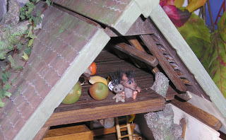 elly in amsterdam: mouse house bedding and a little new friend