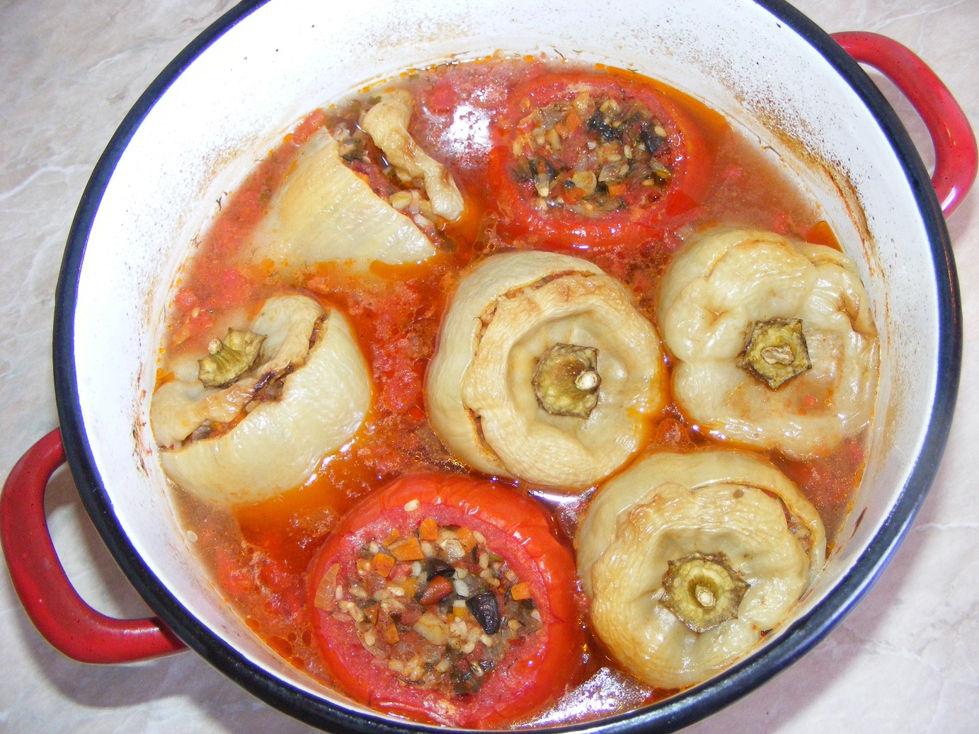 Ardei umpluti cu legume | Preparatedevis.ro