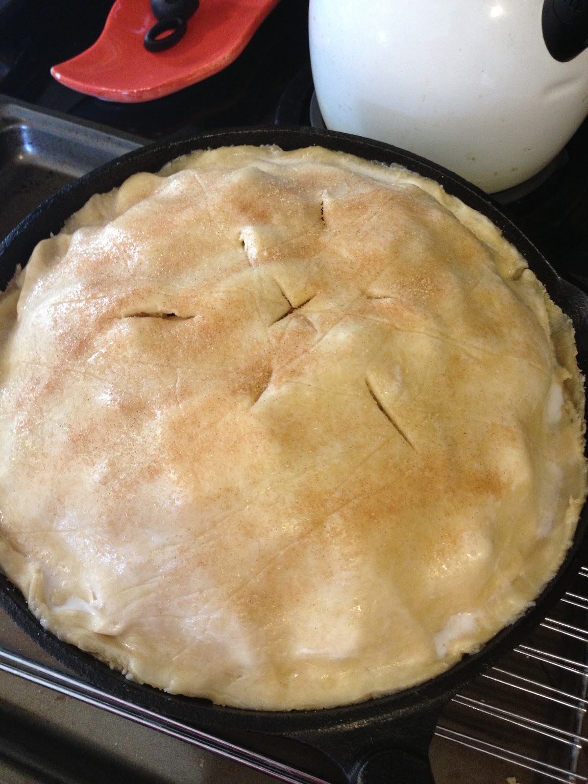 The Roman Household: Skillet Carmel Apple Pie