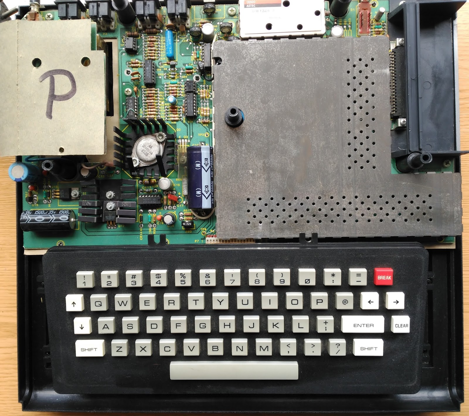 Retro Ordenadores Orty: Ordenador TRS-80 Color Computer (Co-Co 1) (1980 ...