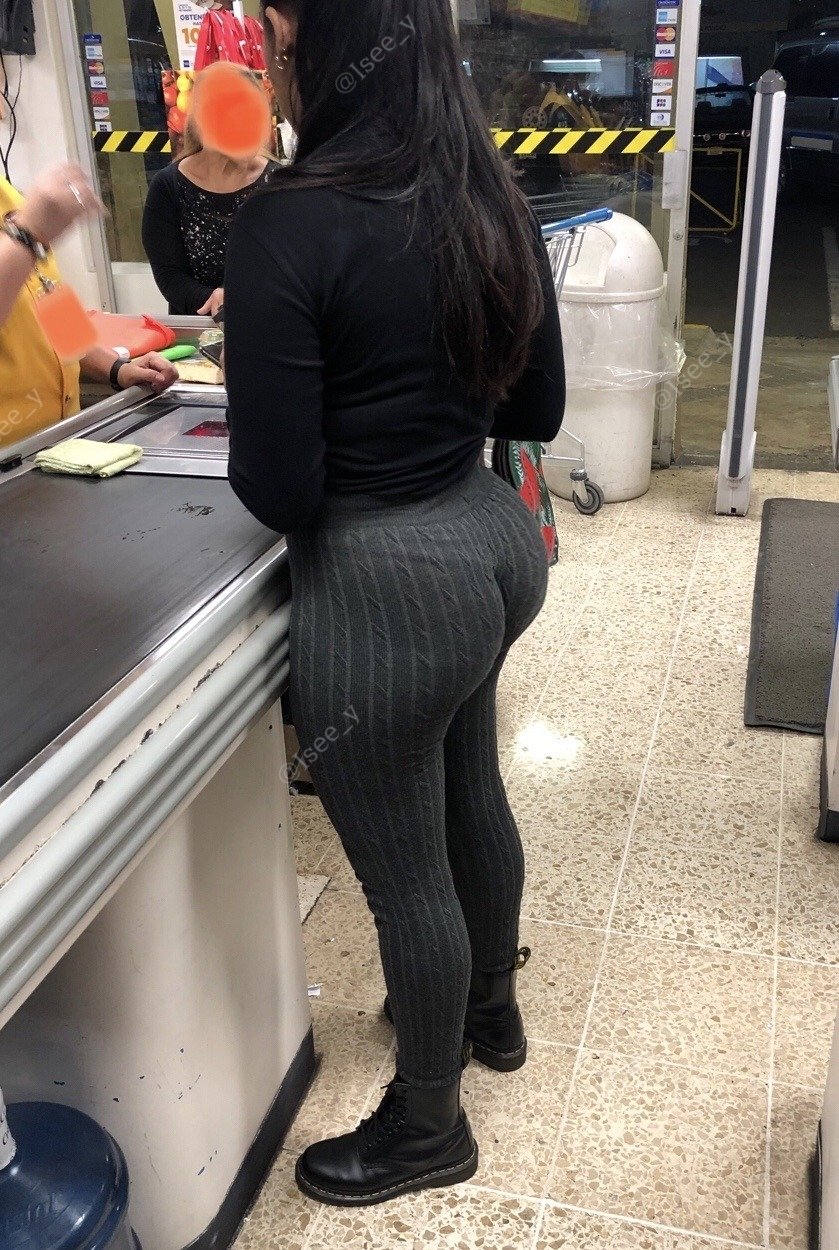 Mujeres nalgonas con ropa entallada ropa interior marcada | Mujeres ...