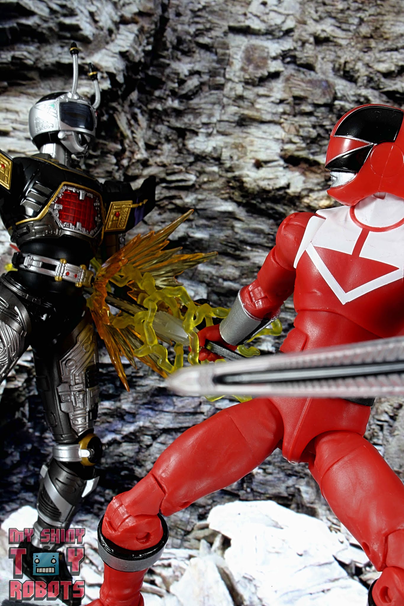 My Shiny Toy Robots: Toybox REVIEW: Power Rangers Lightning Collection ...