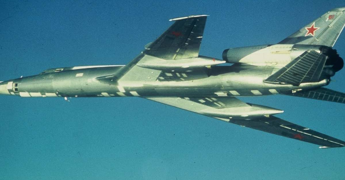 EL HANGAR DE TJ: TUPOLEV TU-22 "BLINDER"