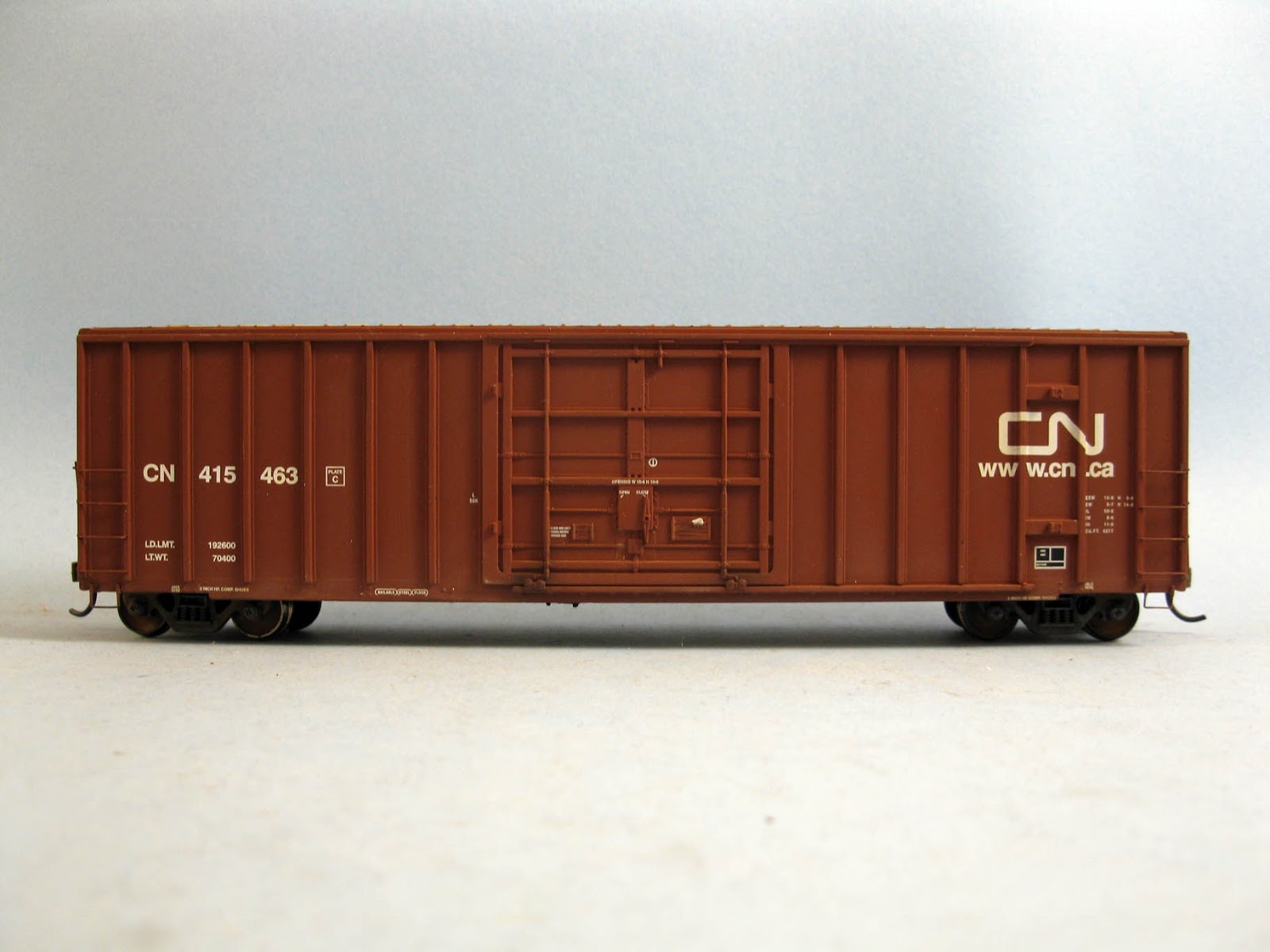 Hedley Junction: Weathering a 50ft Boxcar Fleet