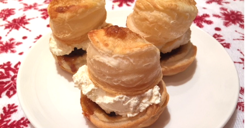 Puff Pastry Mince Pies with Whipped Cream
