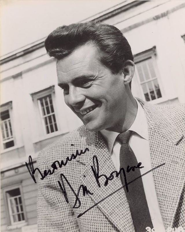 35 Handsome Portrait Photos of Dirk Bogarde From Between 1940s and ’60s ...