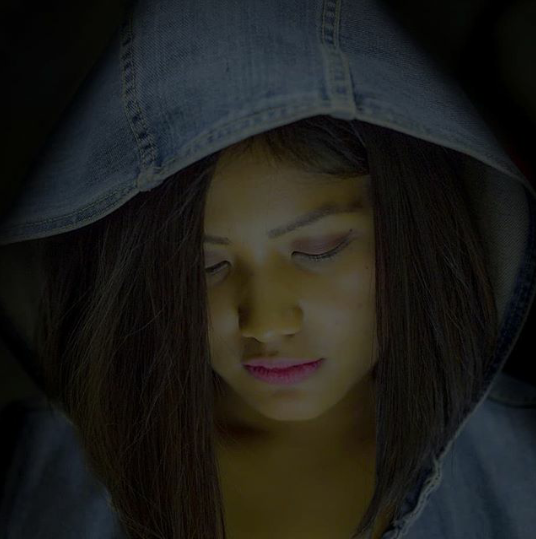 Essy music video thar 'min ui lo mi' nen