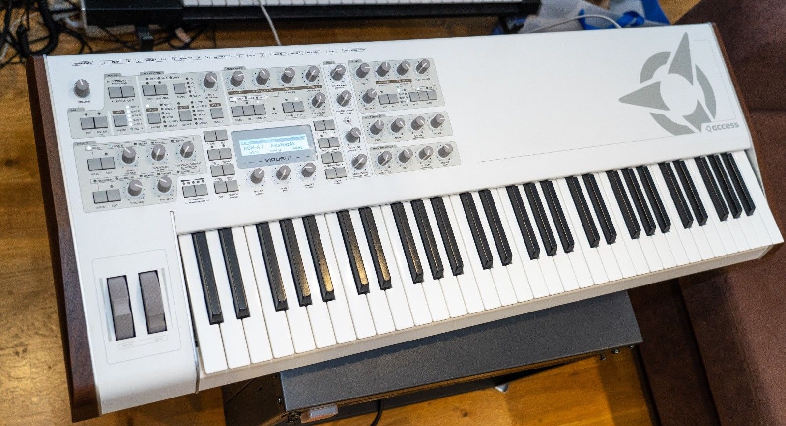 MATRIXSYNTH: Rare Access Virus TI2 Keyboard - Whiteout Limited Edition ...