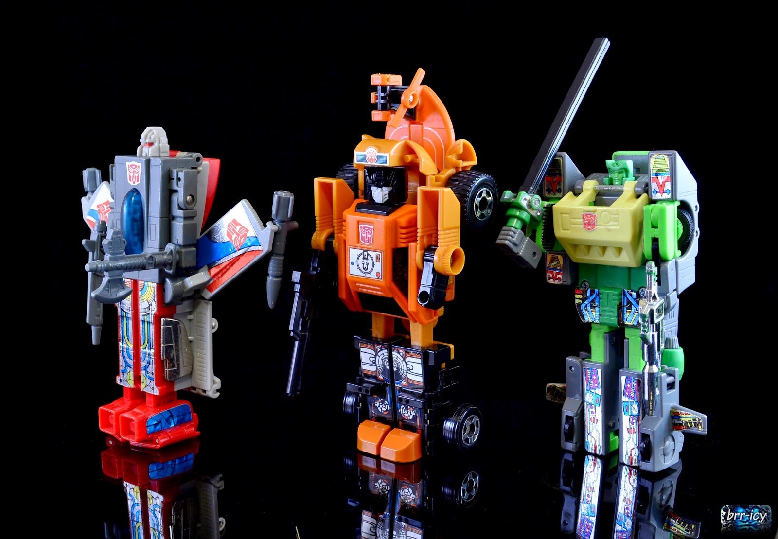 Brr-icy's Transformers Reviews: Autobot Triplechangers: Broadside ...
