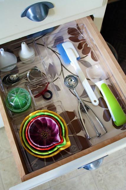 creative life designs: I pinned it & did it {kitchen drawers}
