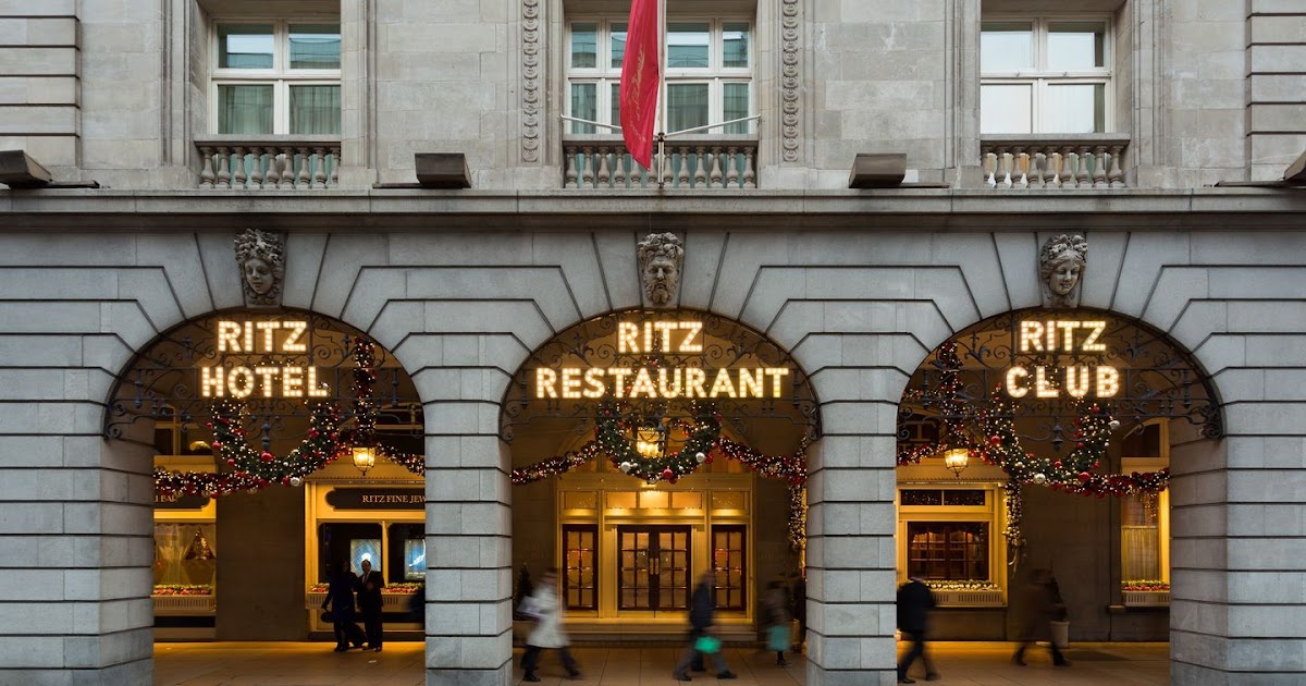All About London: CHRISTMAS AT THE RITZ