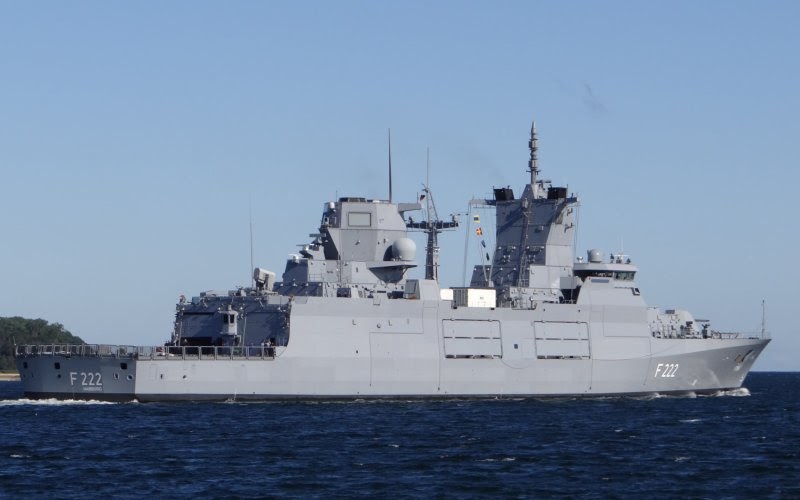 Military and Commercial Technology: New frigate: firing with all guns I ...