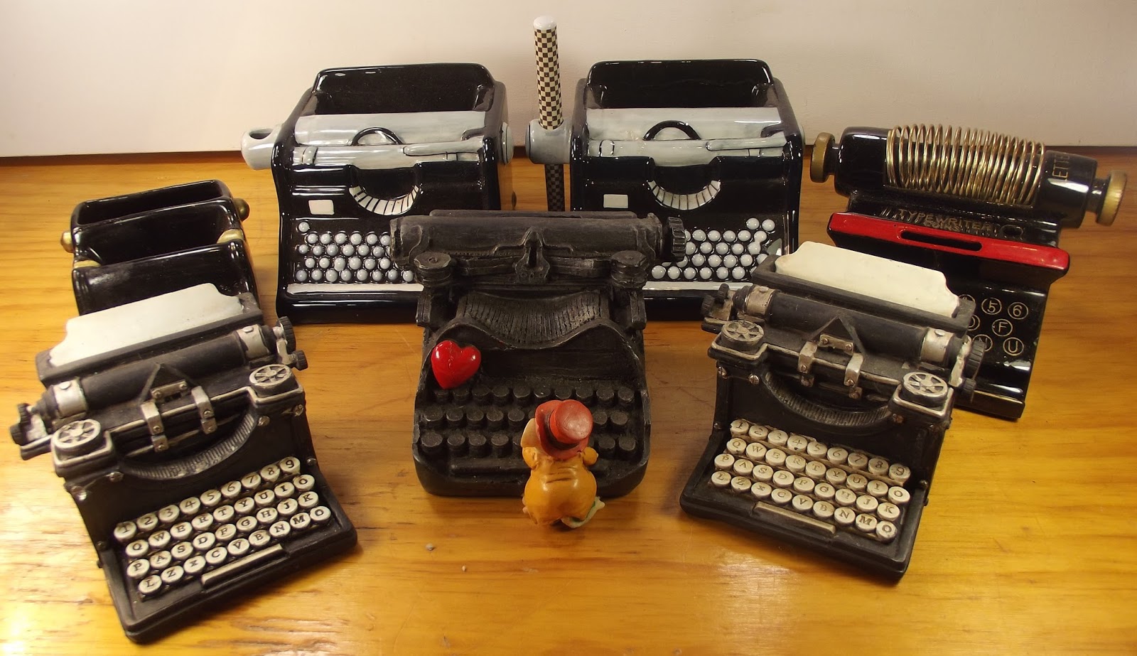 oz.Typewriter: Smallest Typewriter Collection
