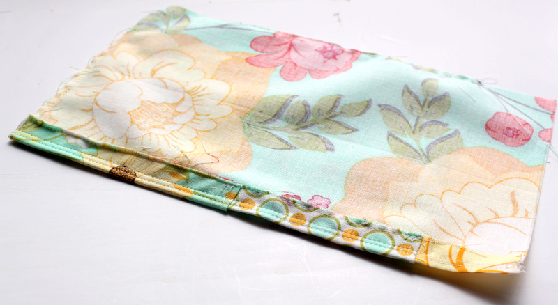 Fabric Portfolio and Notepad Holder Tutorial - The Cottage Mama
