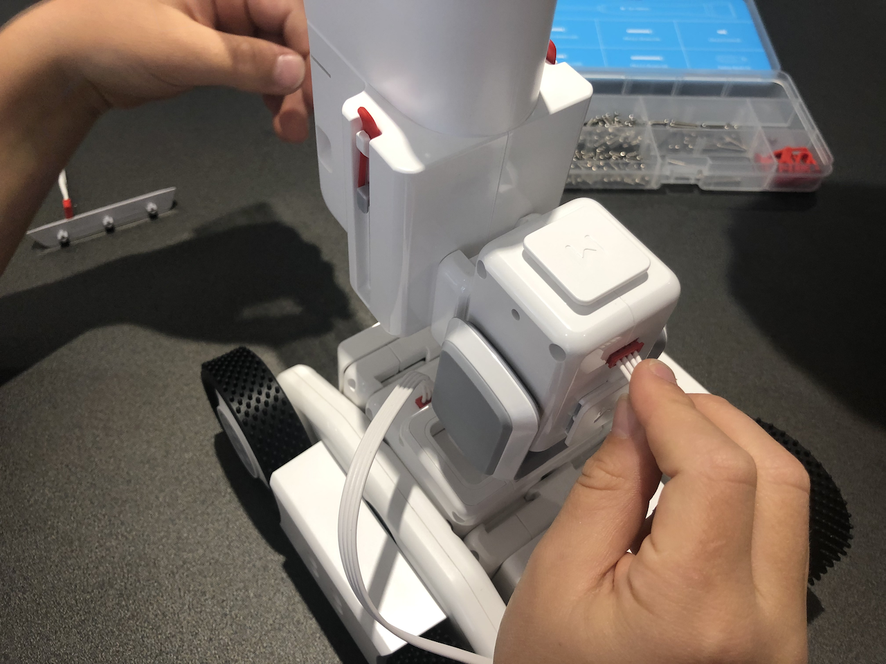 MakeBlock MotionBlock Robotics Kit | Tech Age Kids | Technology for ...