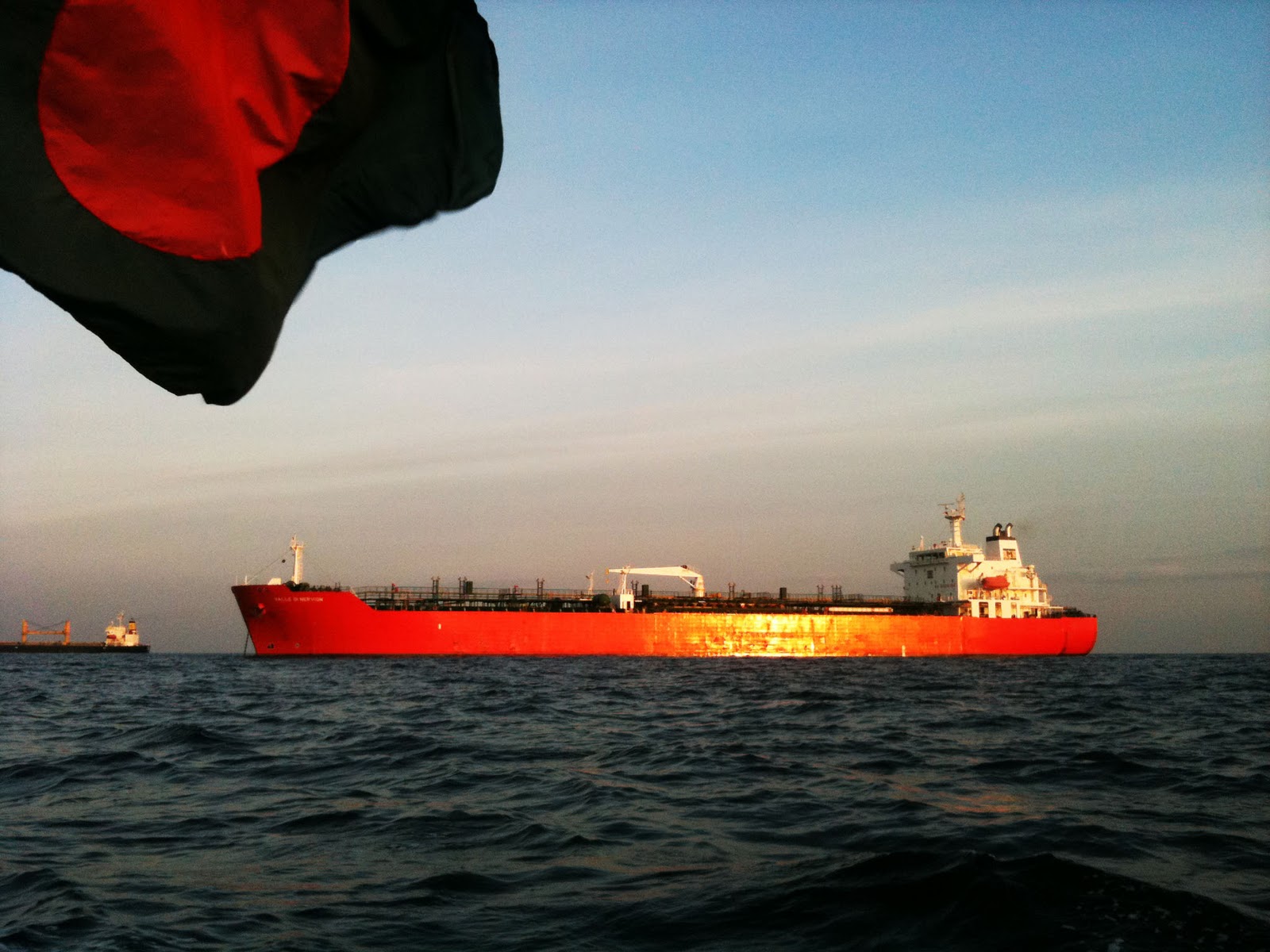 Where is Tara Tari ? Le grand voyage de Capucine et Tara Tari: Baston ...