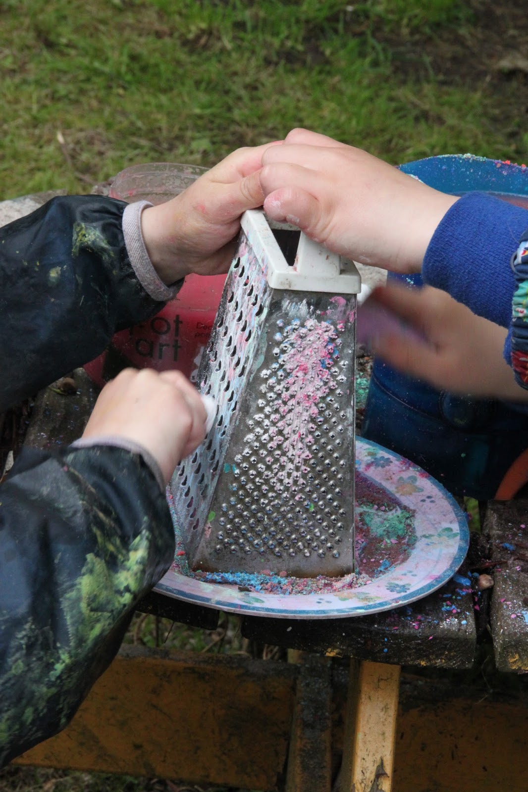 Pastures New: Mud Kitchen... cheese graters and chalk