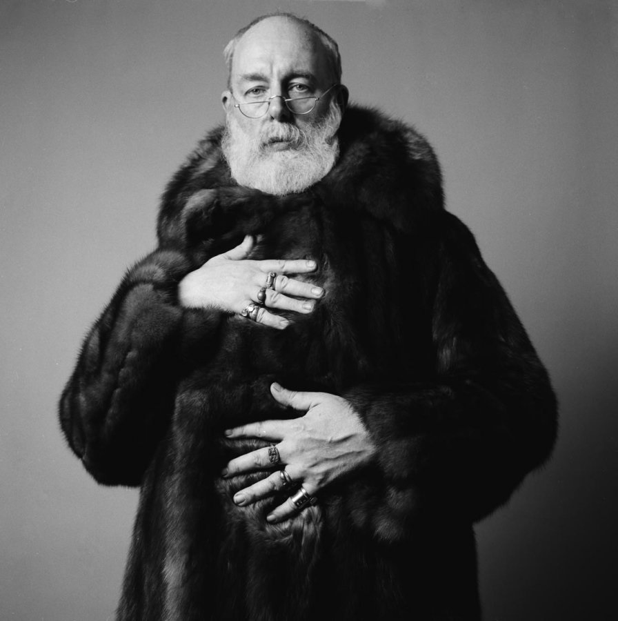Qué absurdo!’, la curiosa historia de Edward Gorey según Lori Mortensen ...
