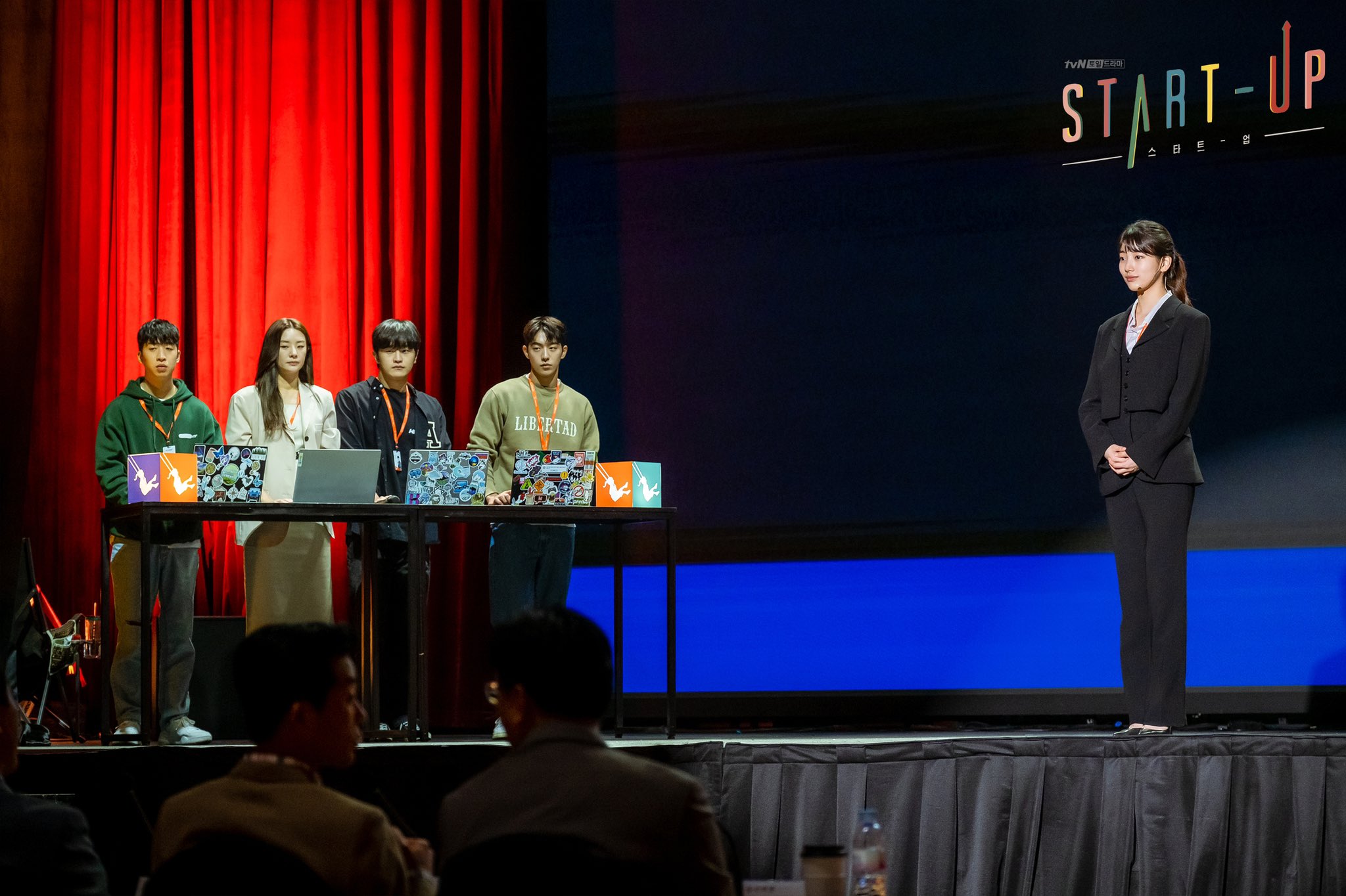 6 Foto Bae Suzy dan Nam Joo Hyuk di Sandbox Drama Start-Up - Student ...