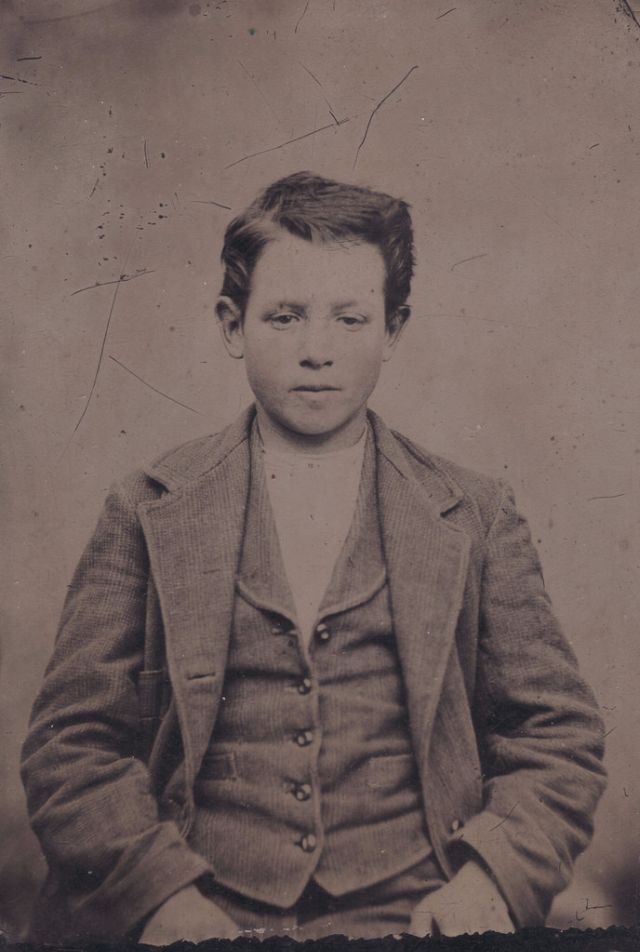 Victorian Waistcoat Fashion – 25 Charming Vintage Photos of Teen Boys ...