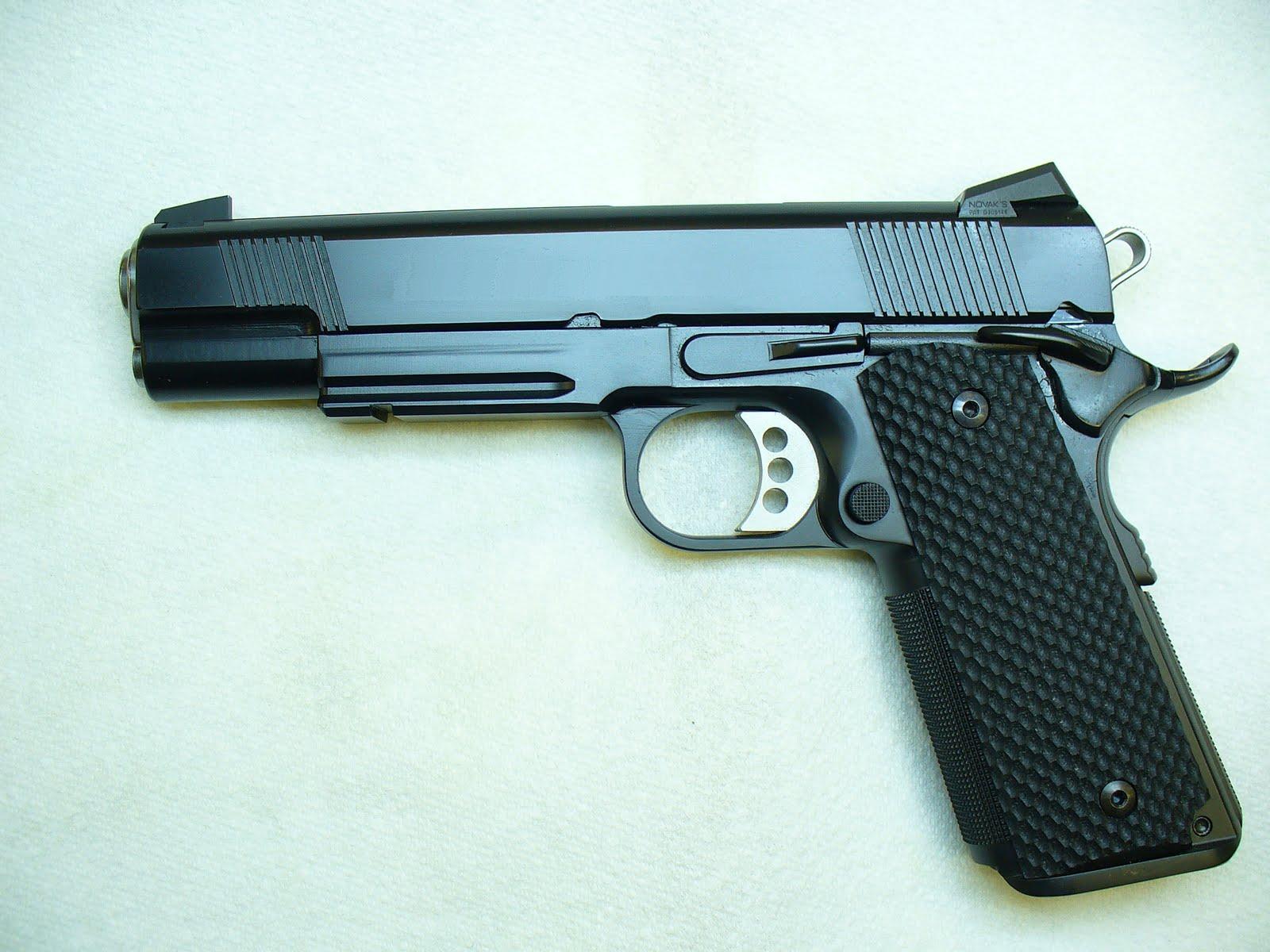 TACTICAL WAREFARE ARMORY: 1911-2011 PISTOLS