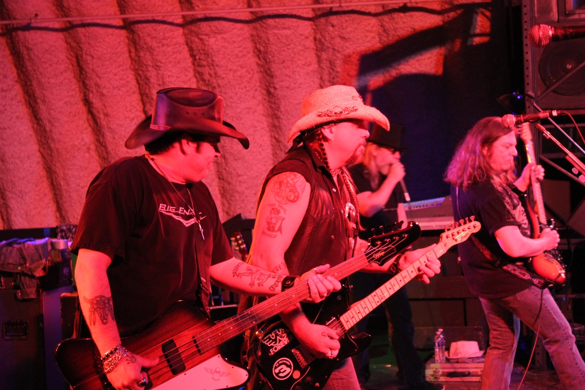 Southern Spirit Music Blog: Dallas Moore Band - The real Outlaw Country